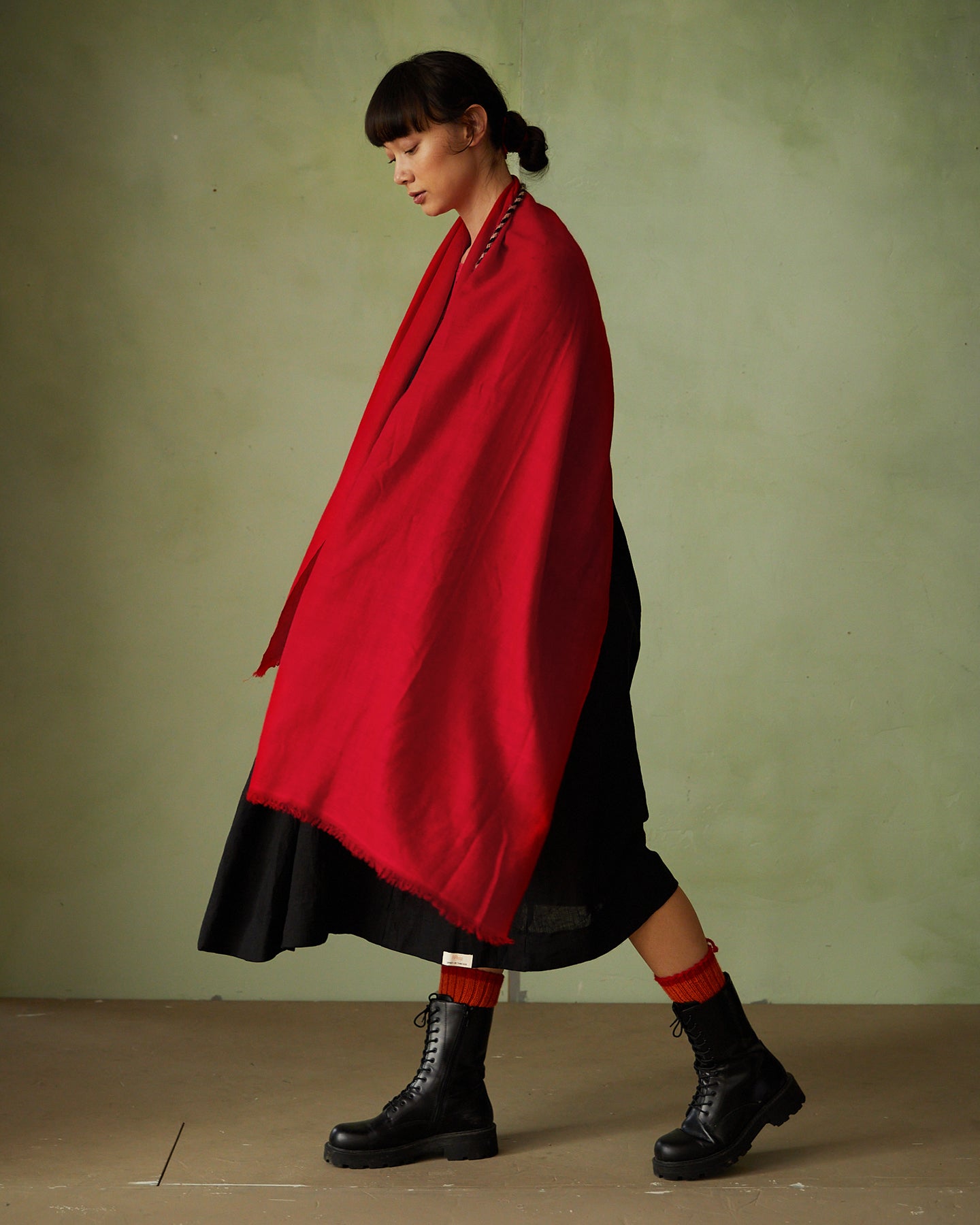 Pashmina Shawl from Ladakh, Kashmir - Exclusive 70 x 200 cm, Japan Red