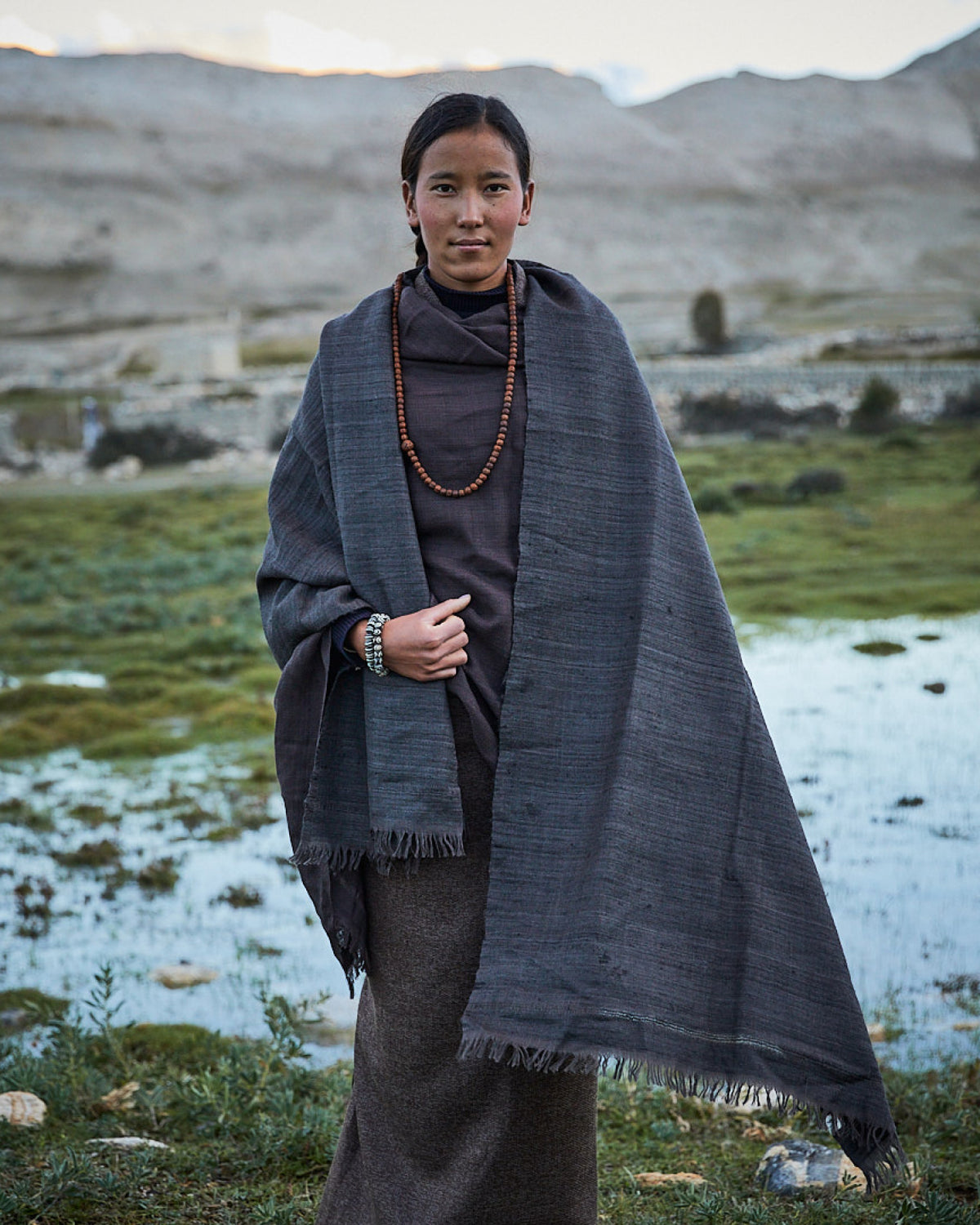 No. 1 Wild Silk and West Bengali Merino Wool Shawl – Obsidian Black